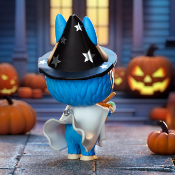 LABUBU Trick-or-Treater Figure - POP MART (Thailand)
